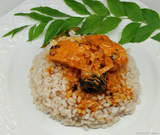 k4kannur: KANNUR MEEN CURRY in CHATTI